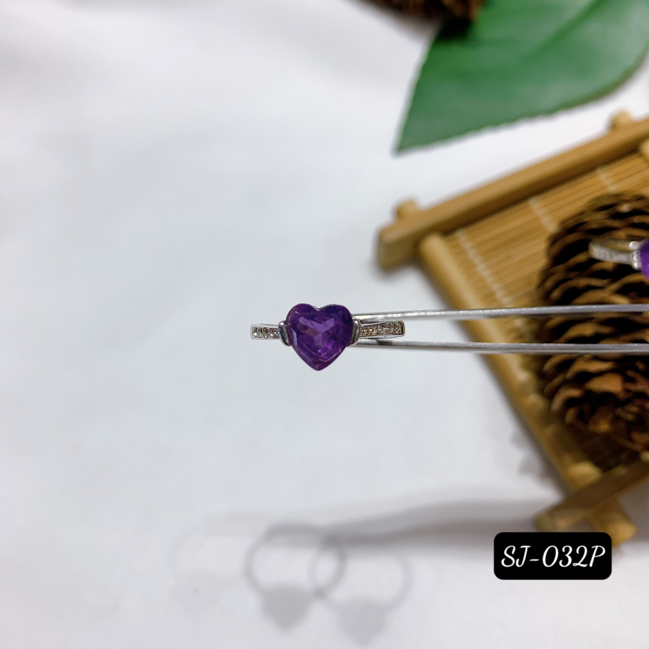 Nguồn sỉ nhẫn nữ Thạch Anh Tím giá sỉ tốt nhất thị trường